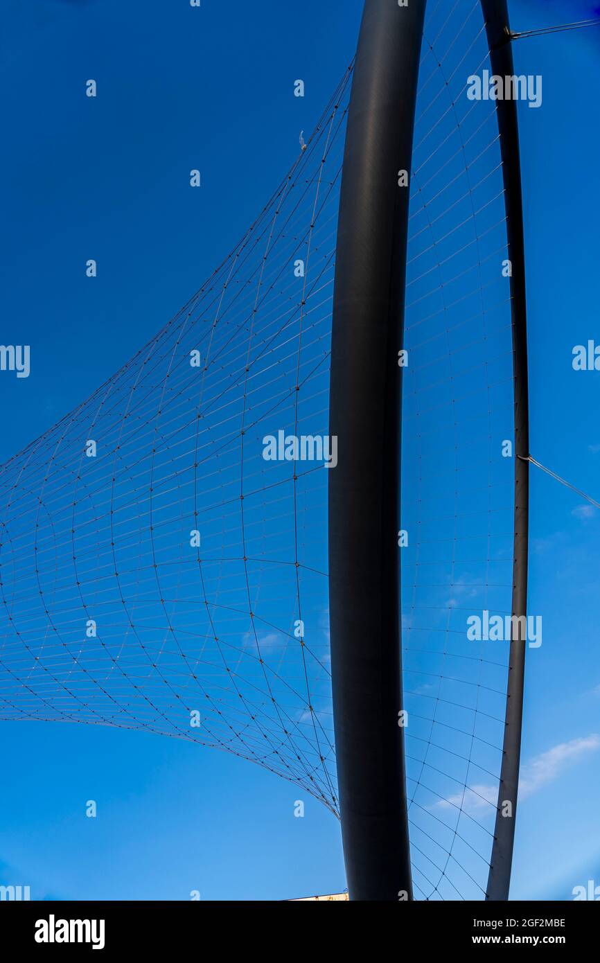 Temenos sculpture in Middlehaven Dock, Middlesbrough, North Yorkshire ...