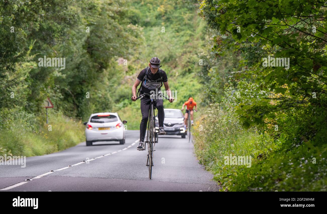 Cyclists race up to Beachy Head from Eastbourne for the Beachy Head ...