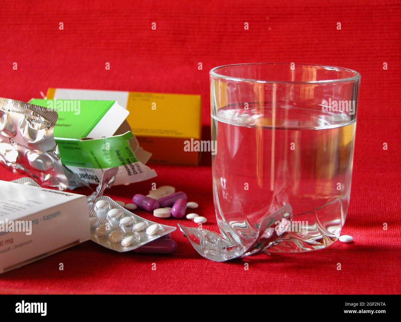 Large packs hi-res stock photography and images - Alamy