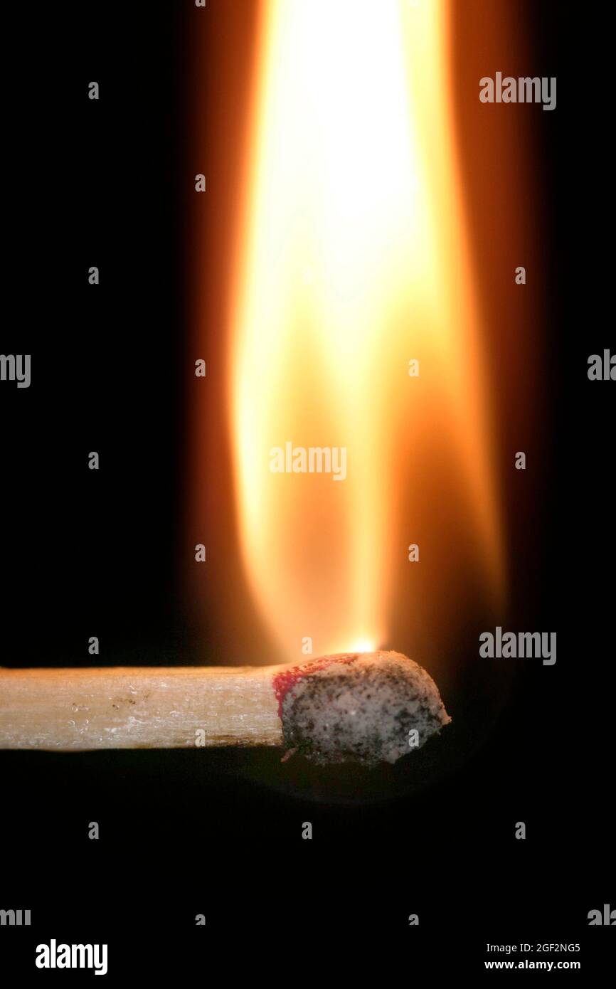 Match burning horizontal hi-res stock photography and images - Alamy