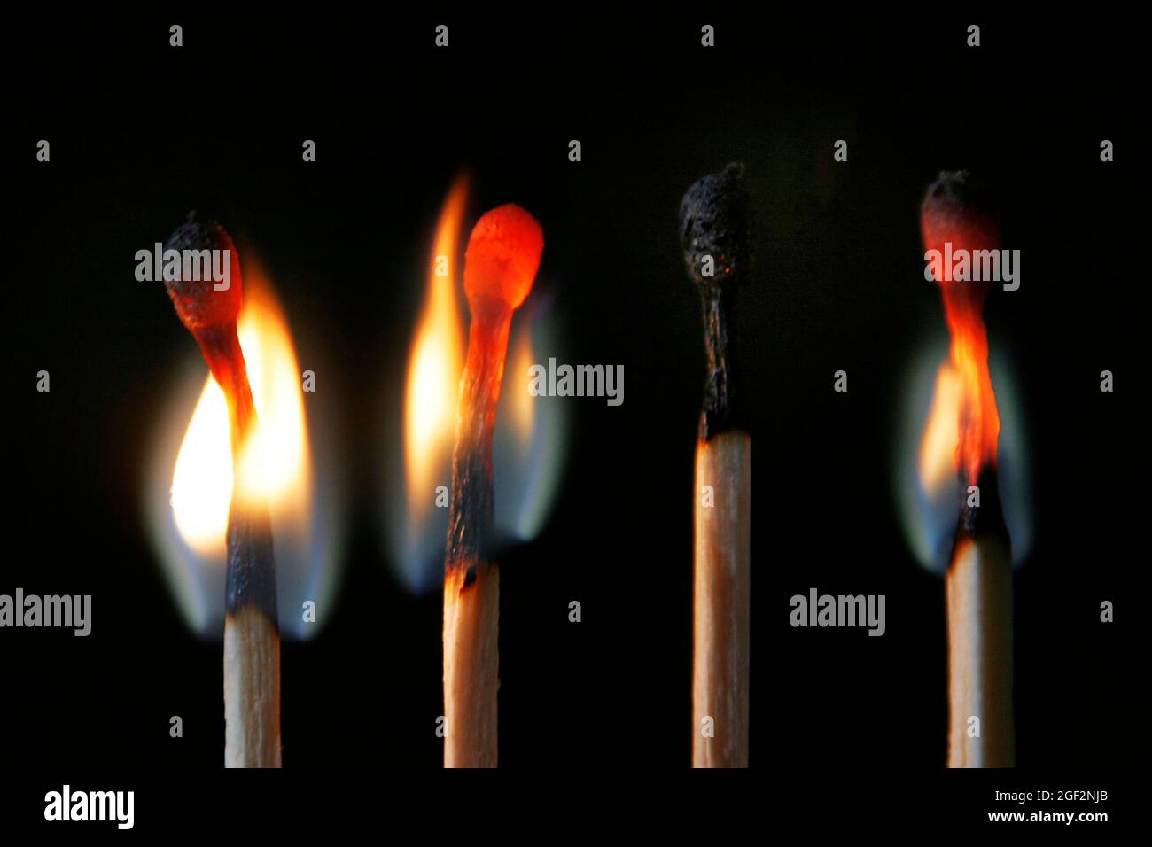 Fire matchsticks hi-res stock photography and images - Alamy