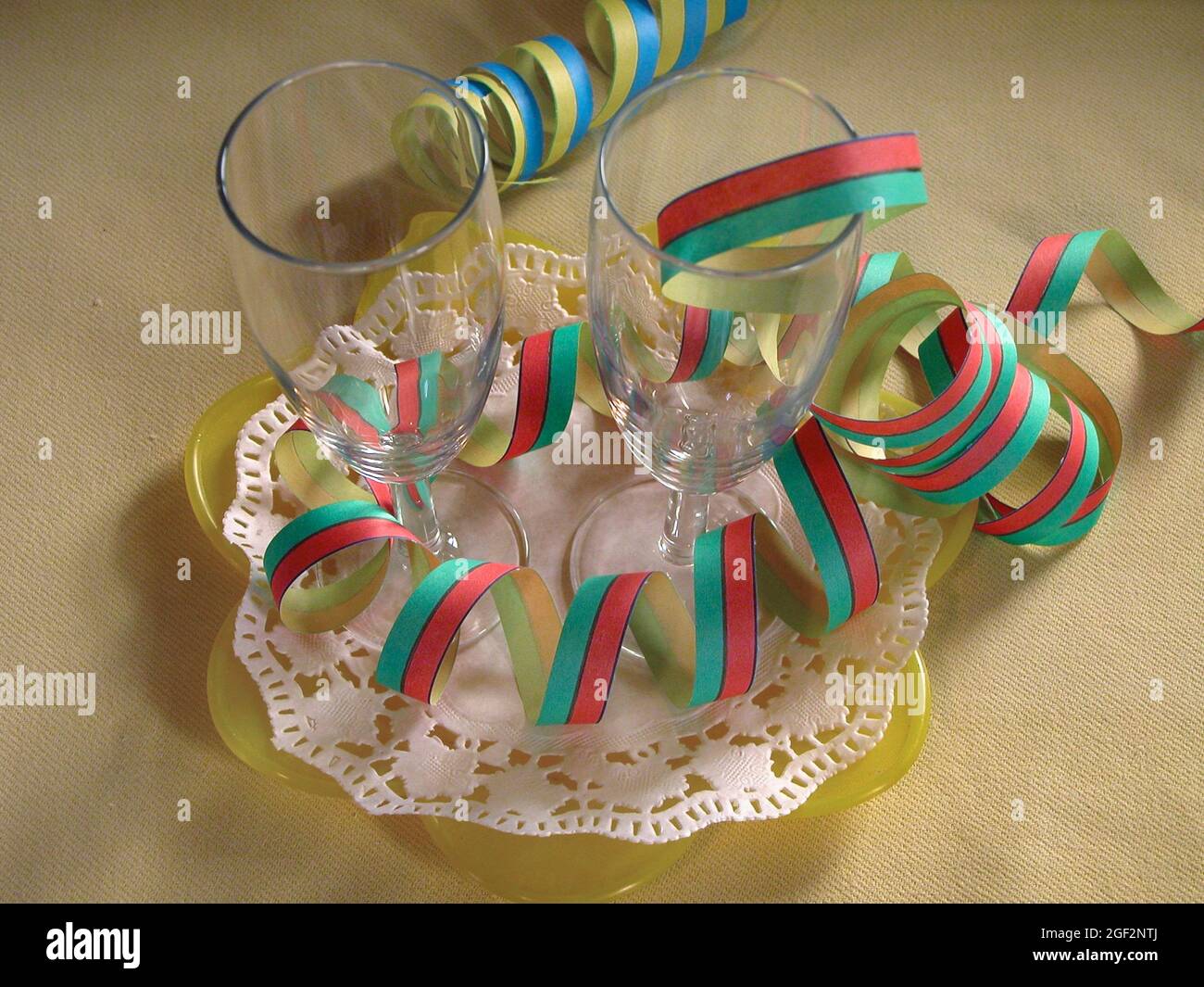 Sparkling streamers streamer hi-res stock photography and images - Alamy
