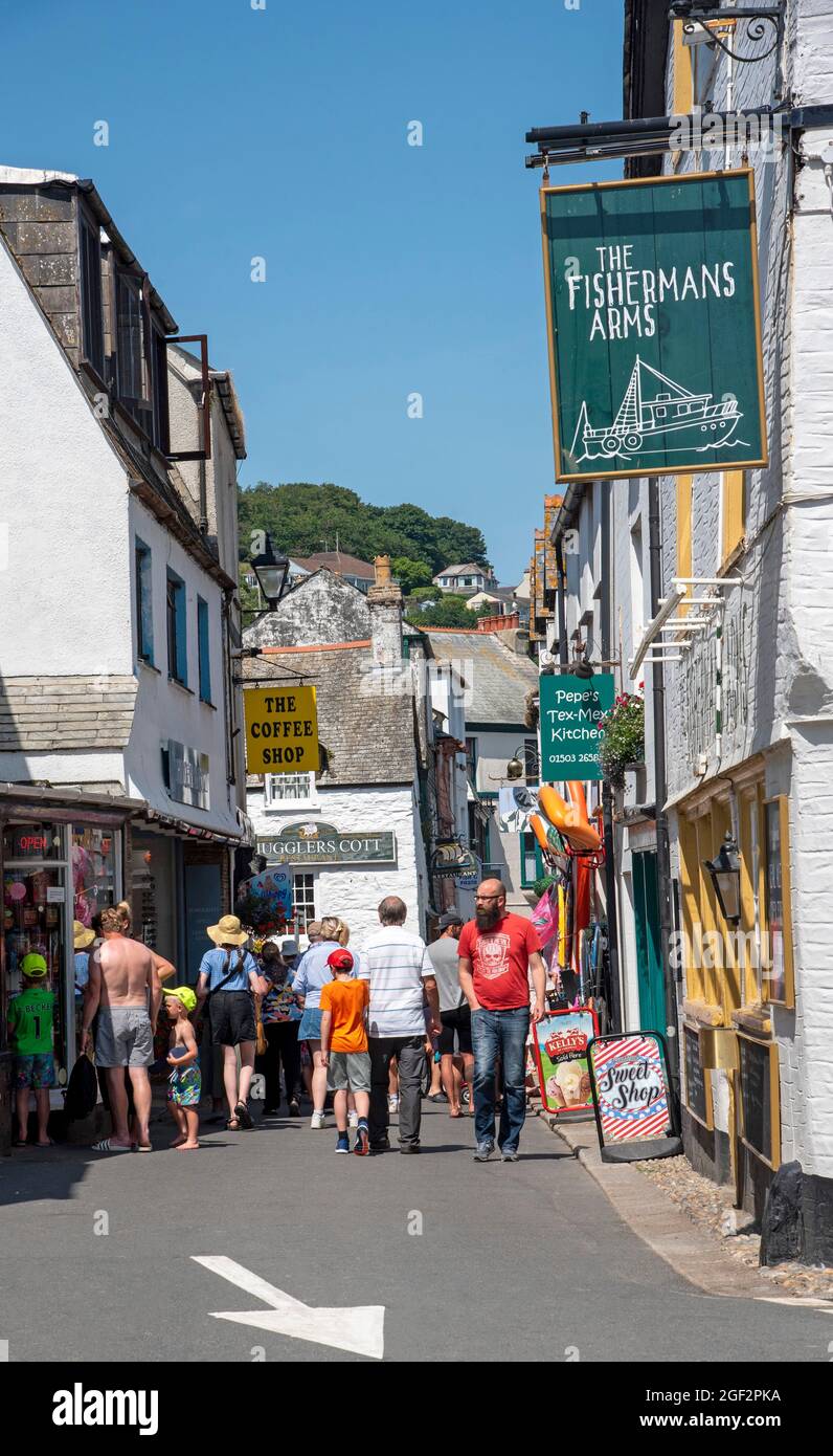 Looe town centre hi-res stock photography and images - Alamy