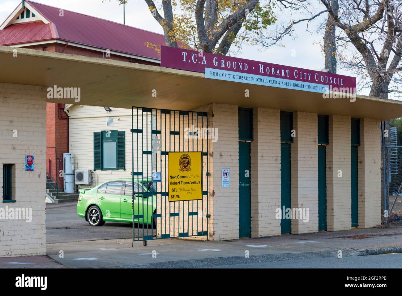 The entrance to the TCA Cricket and AFL Football Ground on the Queens ...