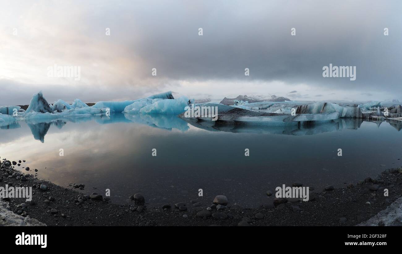 Amazing view of the Jokulsarlon glacier lagoon in Iceland Stock Photo ...