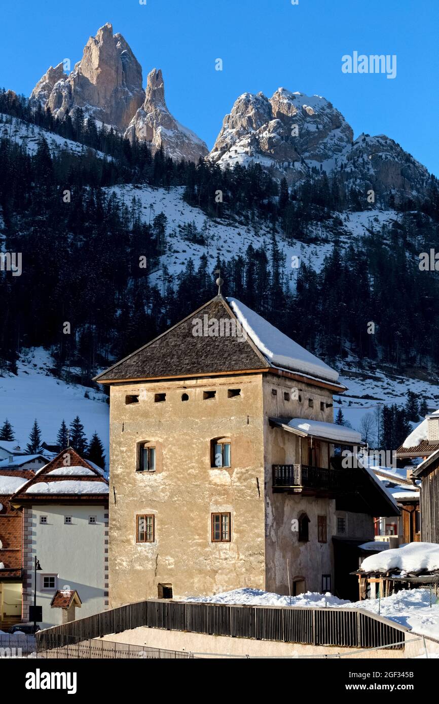 Torre pozza hi-res stock photography and images - Alamy