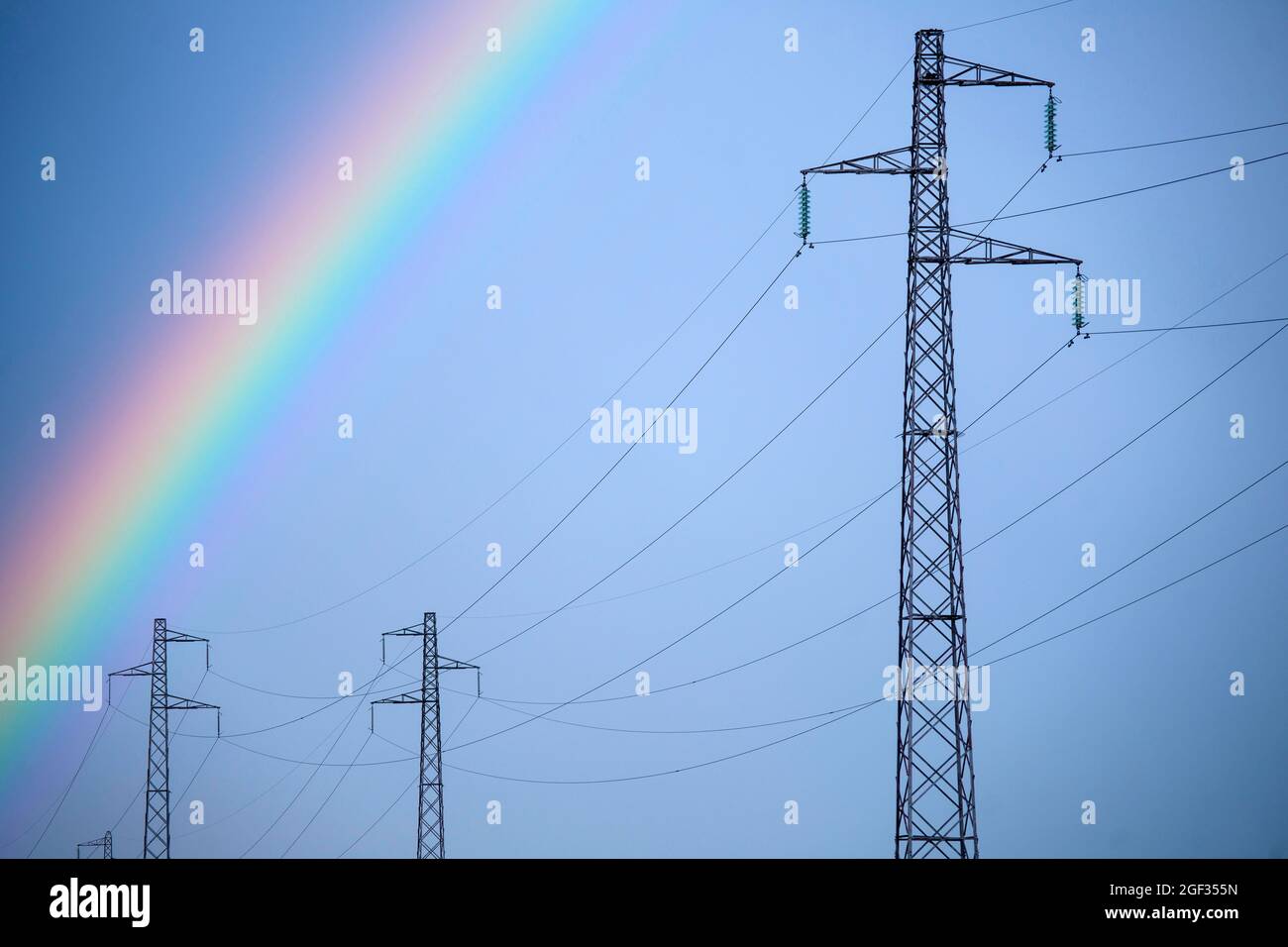 Power line arc hi-res stock photography and images - Alamy