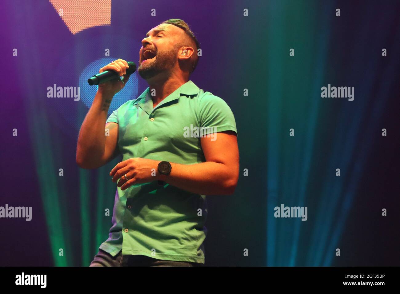 Wet wet wet kevin simm hi-res stock photography and images - Alamy
