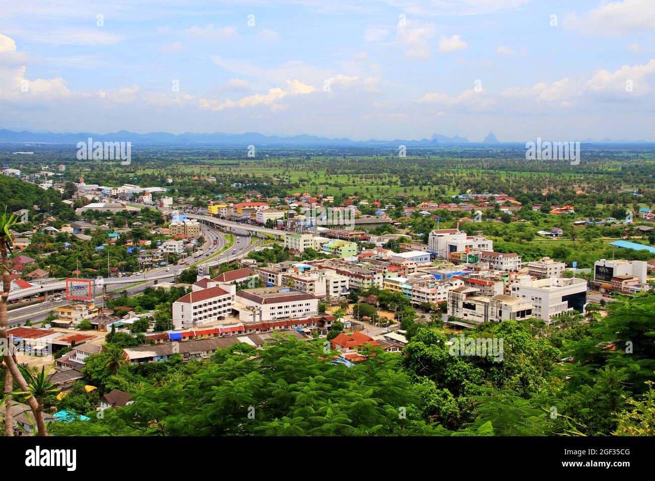 Hing angle view hi-res stock photography and images - Alamy