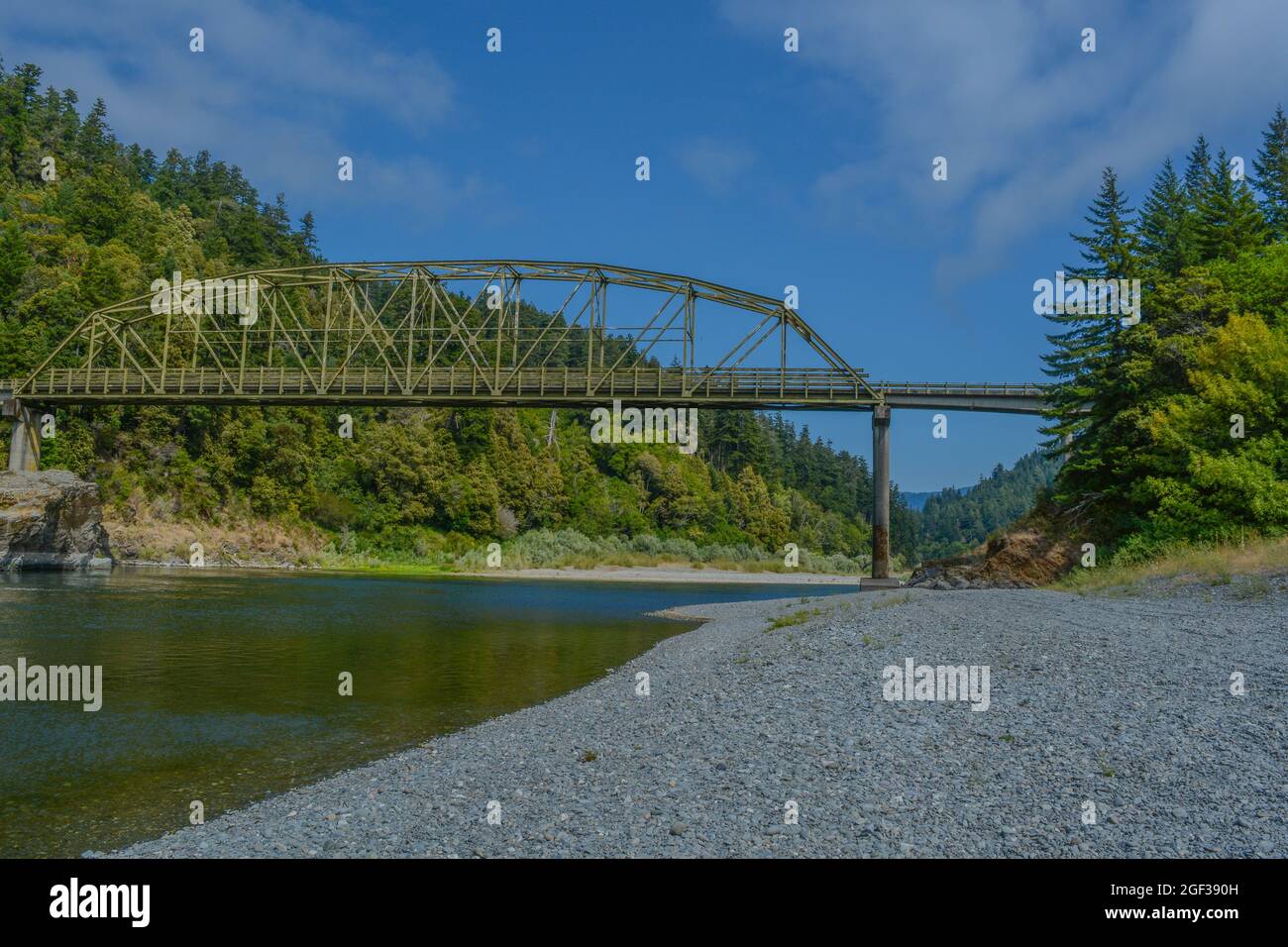 The Bridge over the Rogue River in the wilderness of Oregon Stock Photo ...