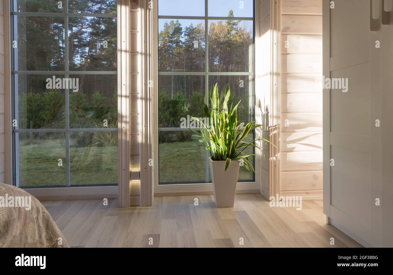 Autumn house interior living room hi-res stock photography and images ...