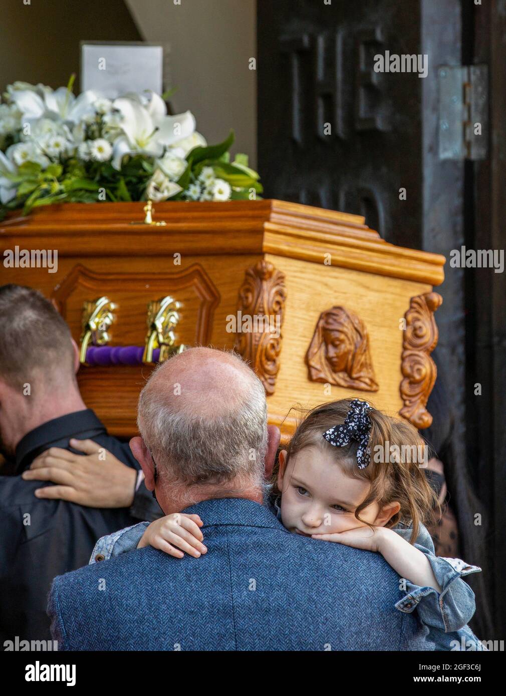 The daughter of Samantha Willis (nee Curran), Lilyanna, is carried into ...