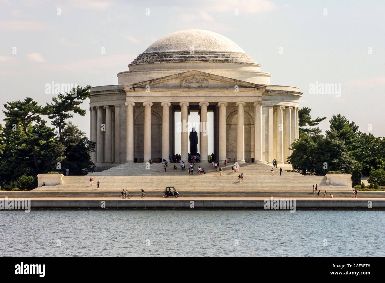 Washington, D.C. The Thomas Jefferson Memorial, a presidential memorial ...