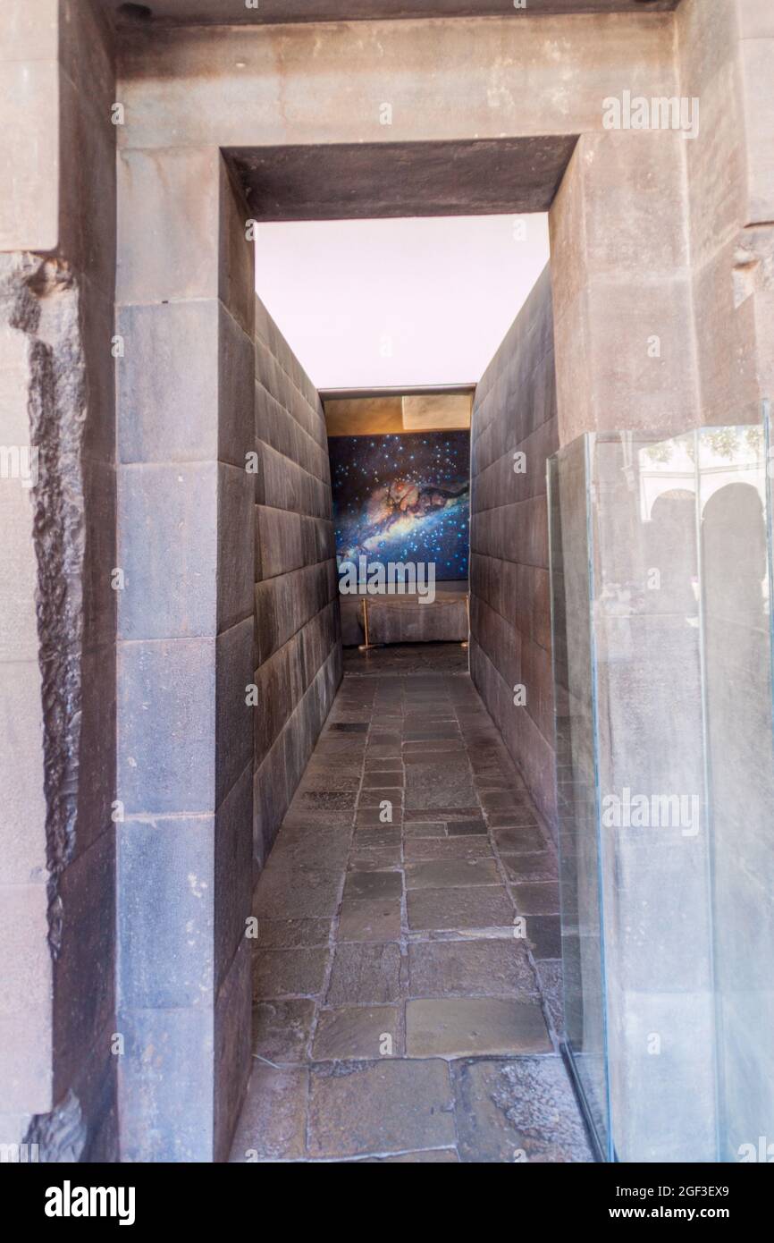 Inca sun gate cusco hi-res stock photography and images - Alamy