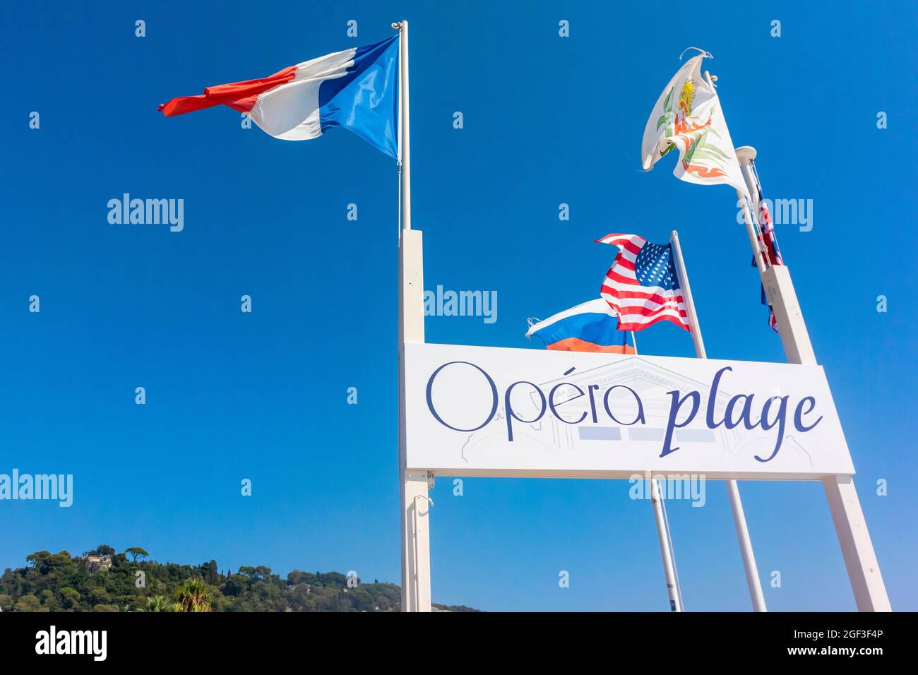 Opera plage hi-res stock photography and images - Alamy