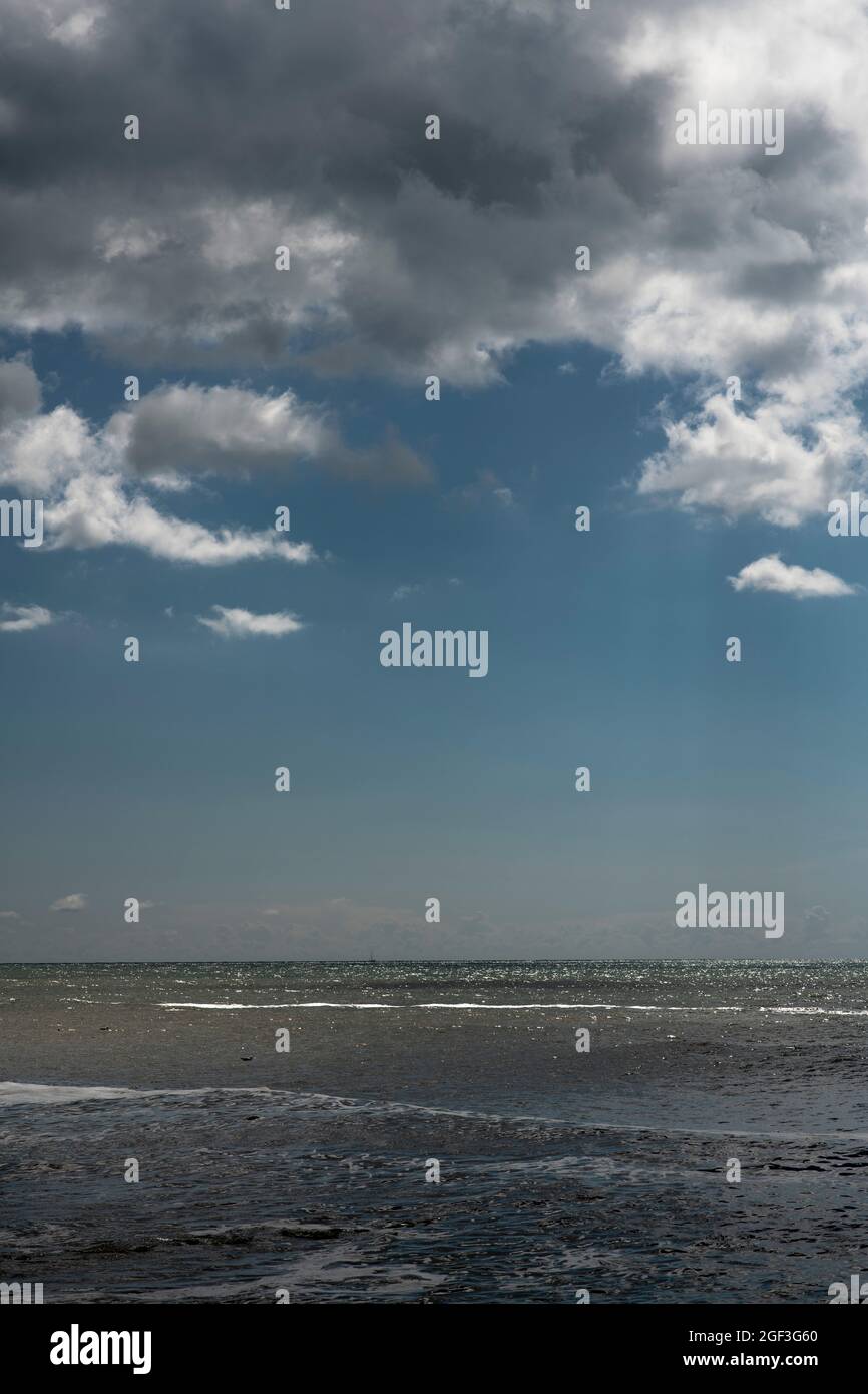 Moody Seacape with horizontal horizon Stock Photo - Alamy