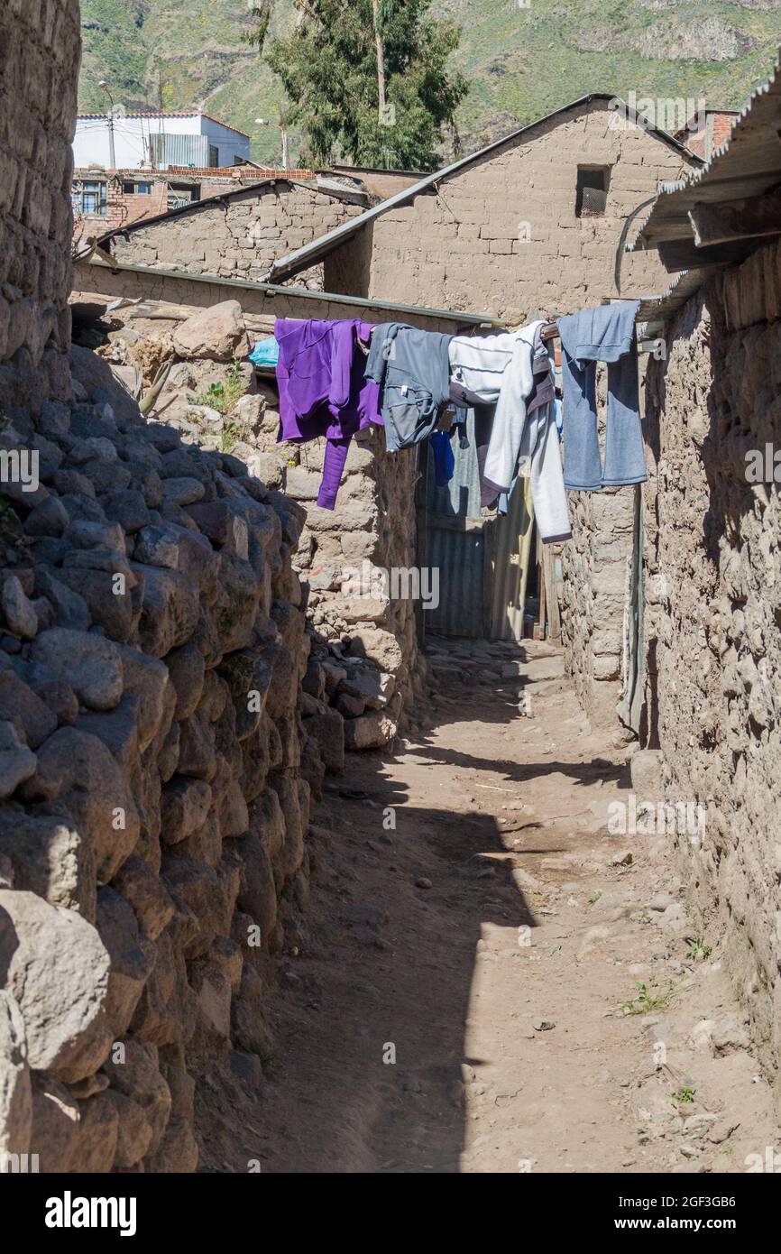Poor houses in Cabanaconde village, Peru Stock Photo - Alamy