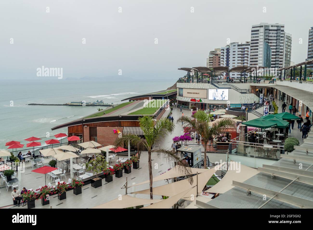 Larcomar mall lima hi-res stock photography and images - Alamy