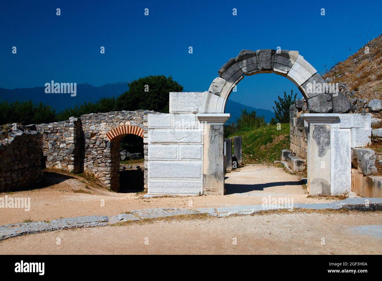 Filippoi archeological site in eastern Macedonia, Greece Stock Photo ...