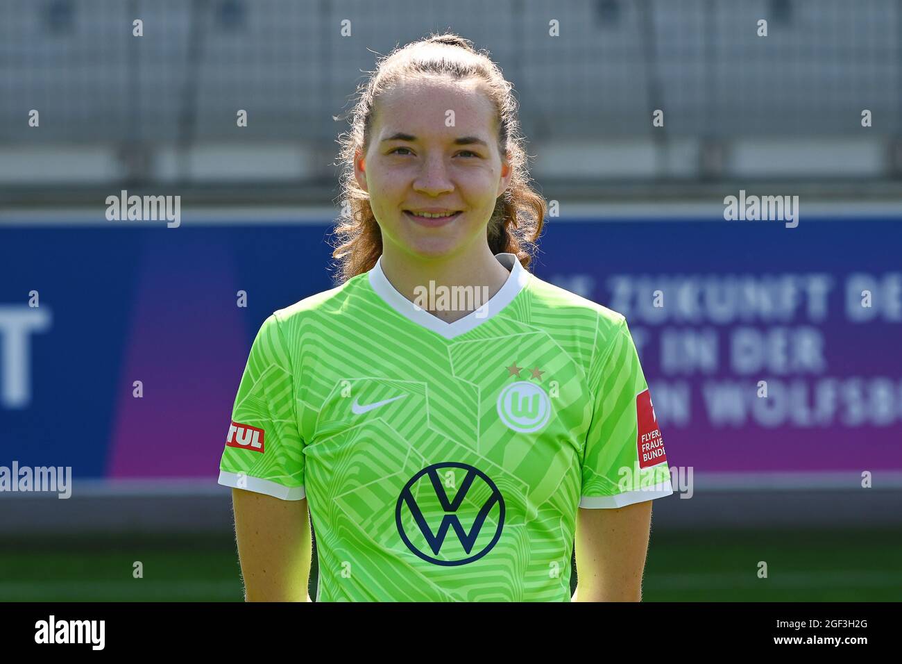 Lotta cordes hi-res stock photography and images - Alamy