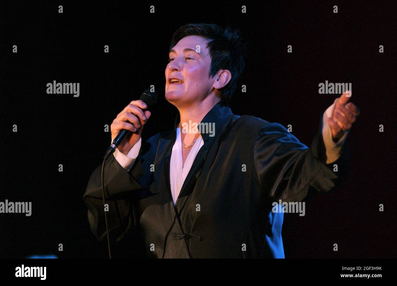 Milan Italy 2004-11-22 : Live concert of the K.D.Land at the Manzoni ...