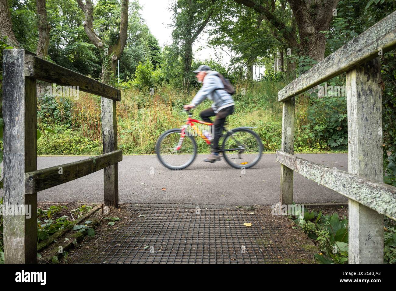 Man slow motion hi-res stock photography and images - Alamy