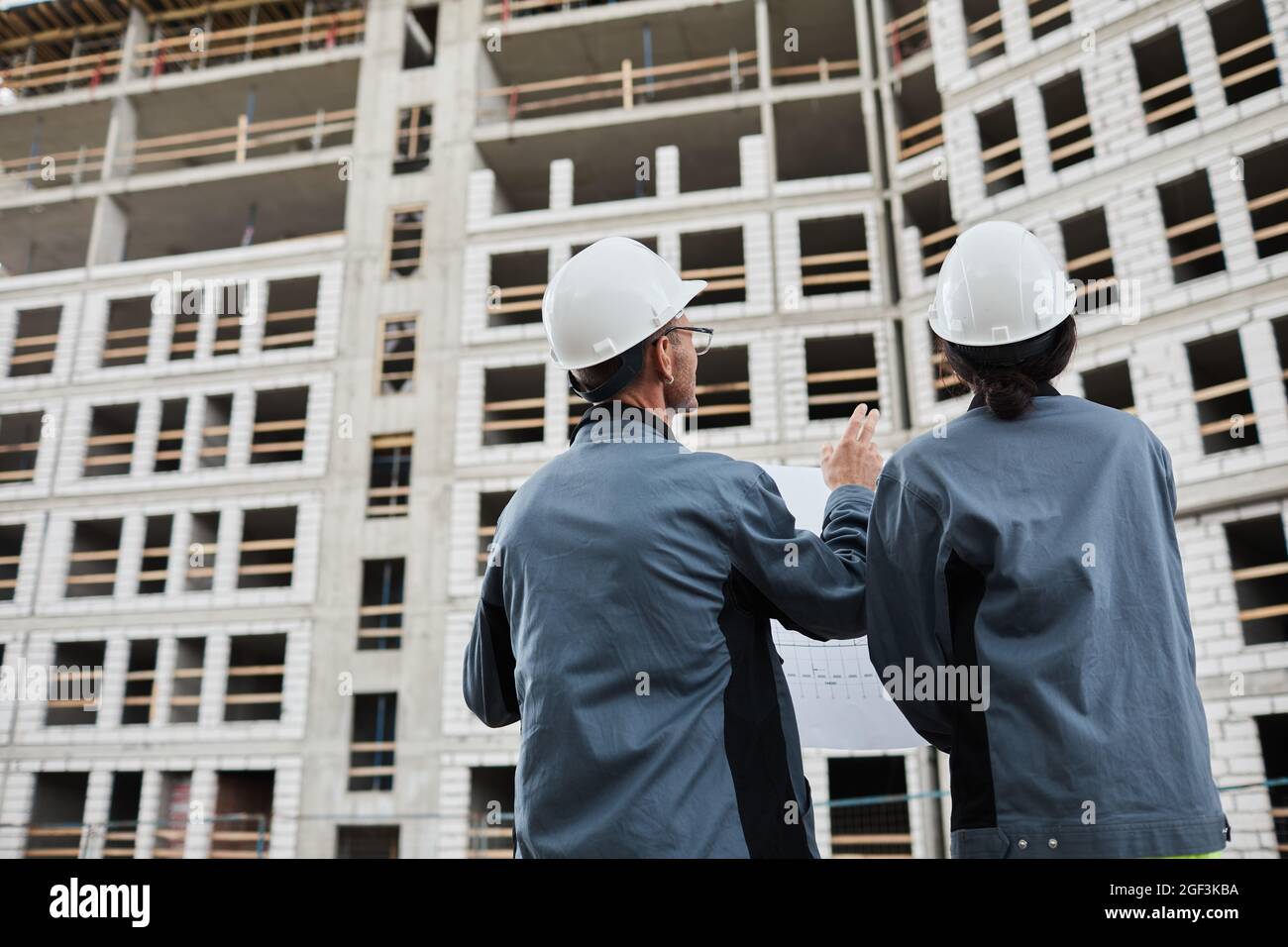 Engineers construction site two hi-res stock photography and images - Alamy