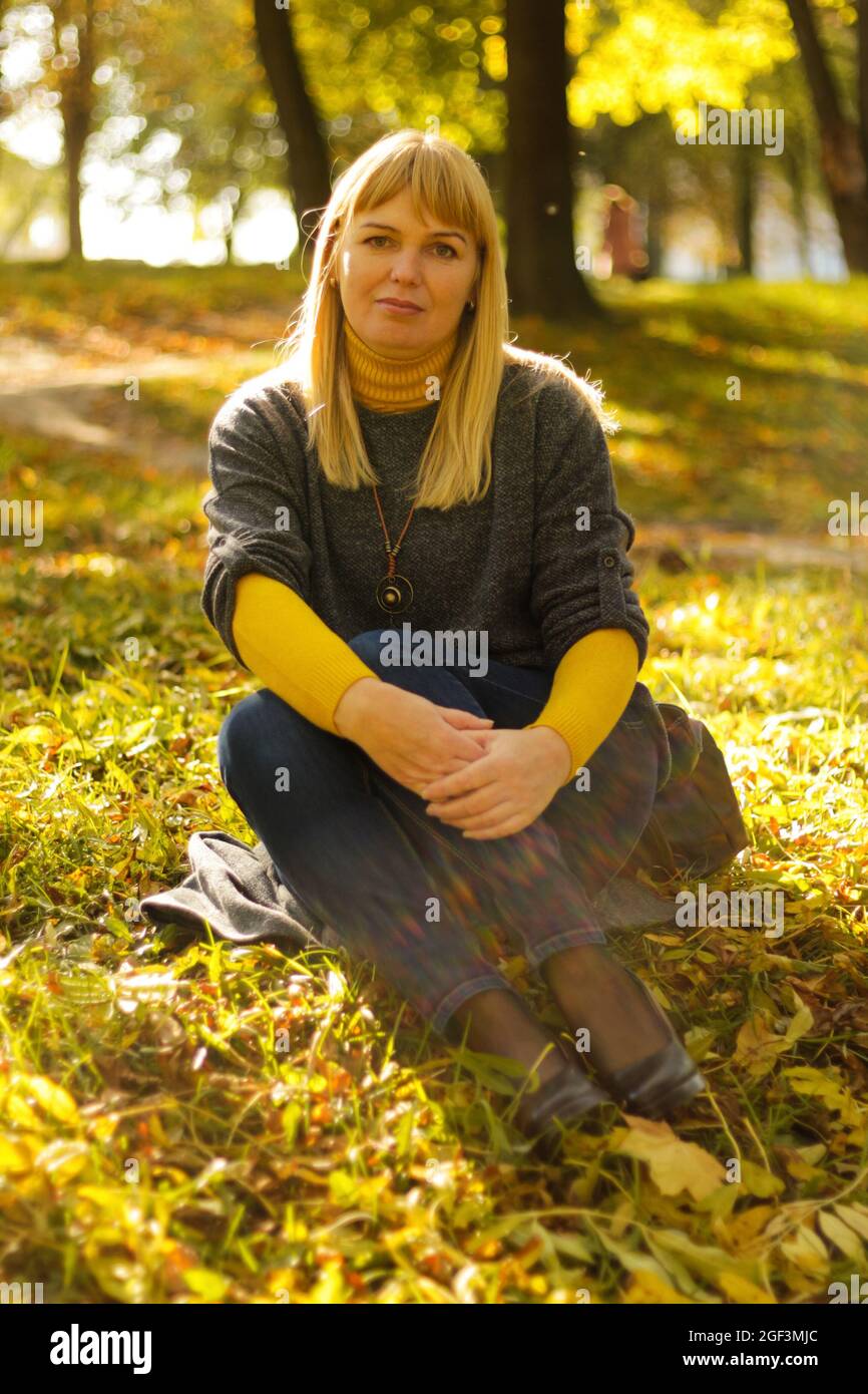 Beautiful blonde woman 40s wearing hi-res stock photography and images ...