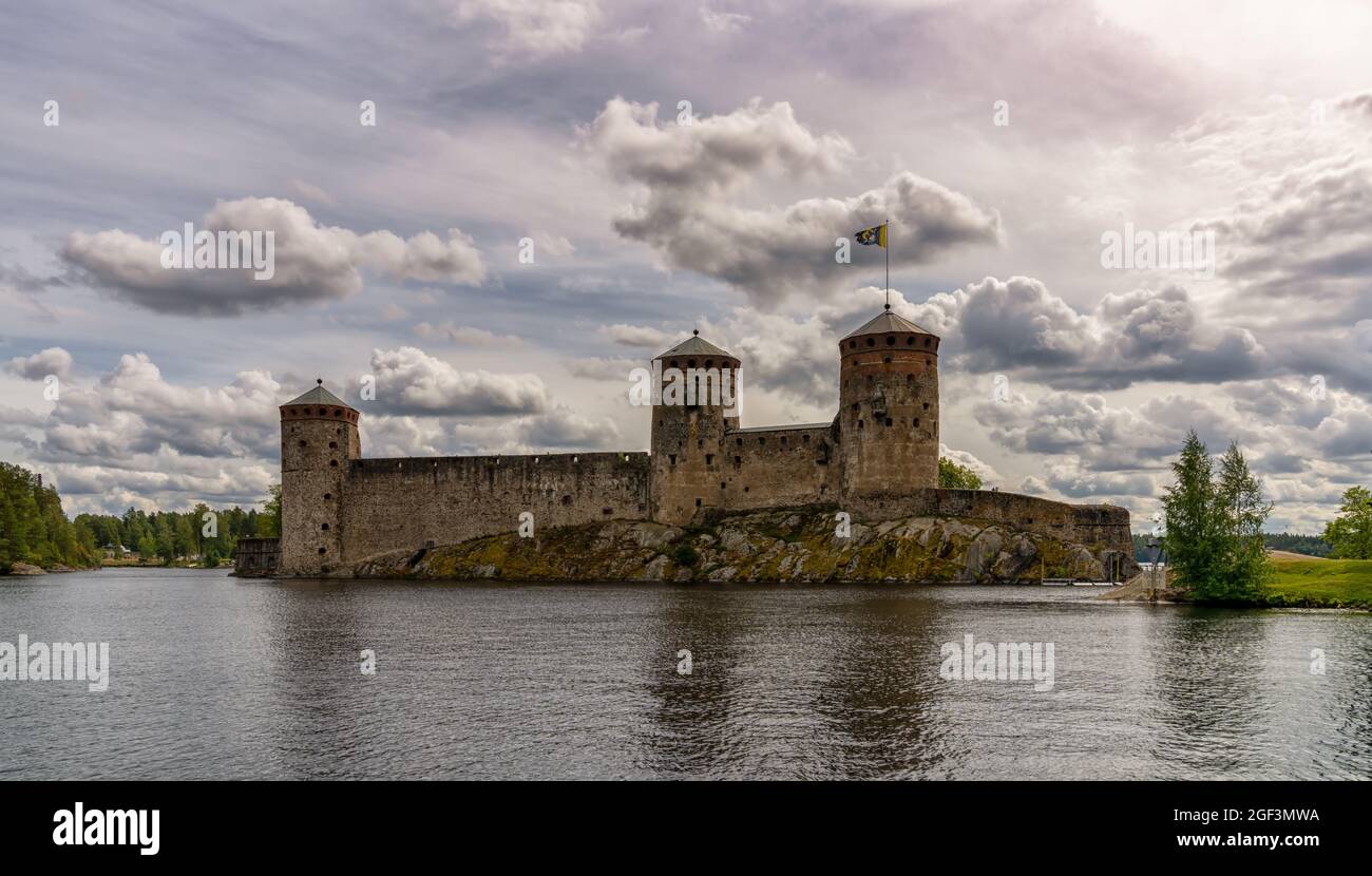 Olavinlinna castle water castle savonlinna hi-res stock photography and ...