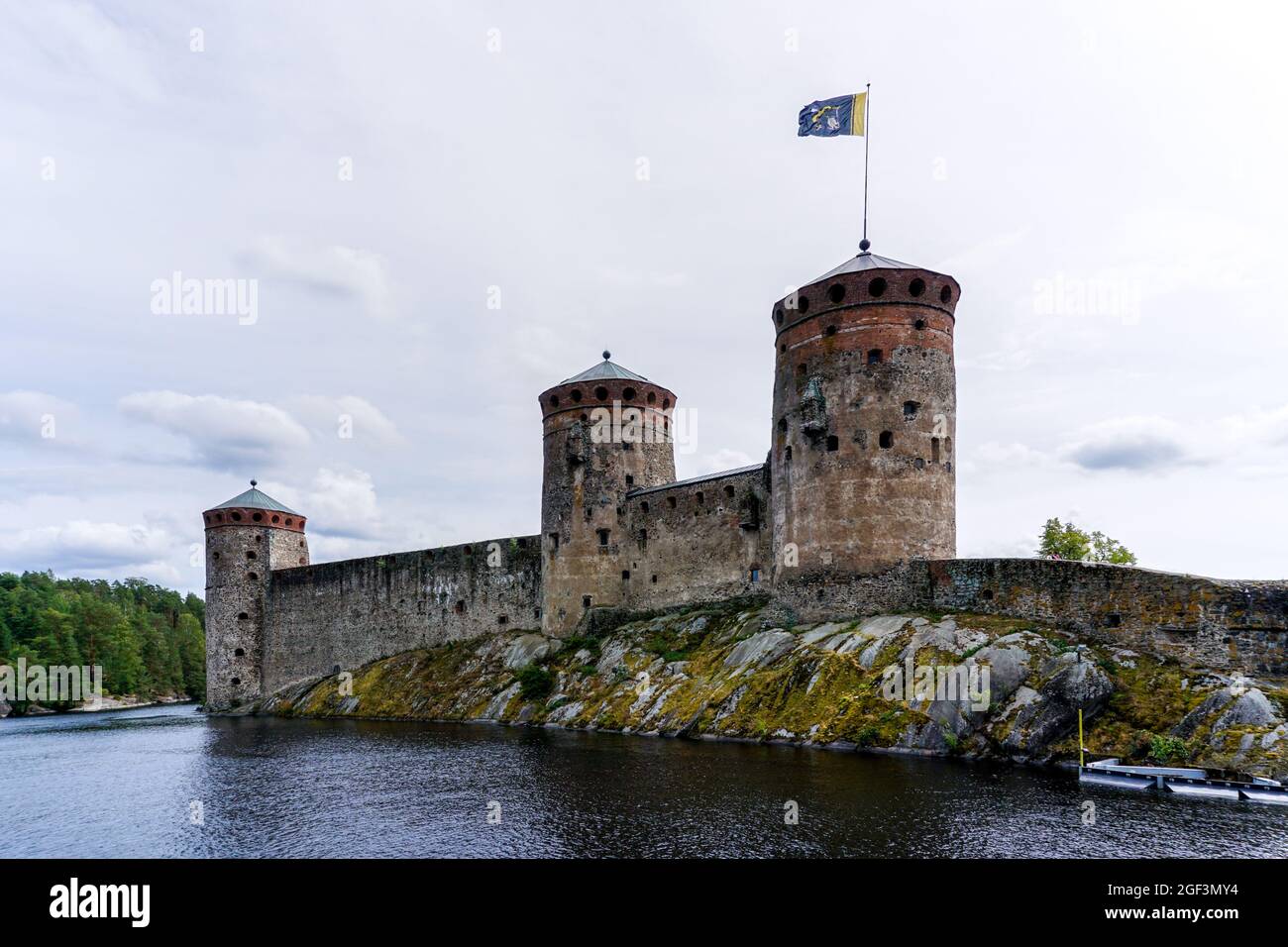 Olavinlinna castle water castle savonlinna hi-res stock photography and ...