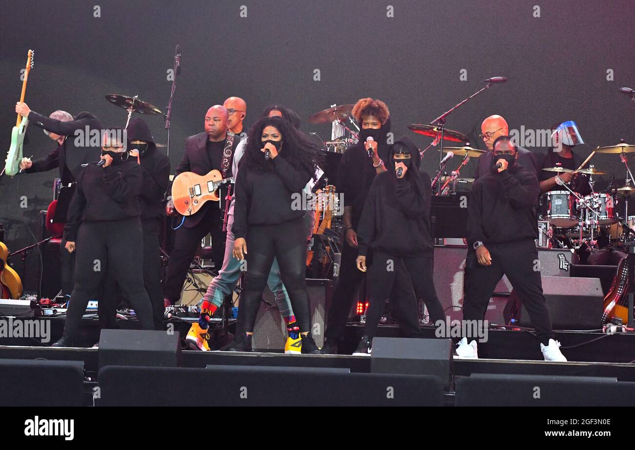 NEW YORK, NEW YORK - AUGUST 21: LL Cool J performs onstage during We ...
