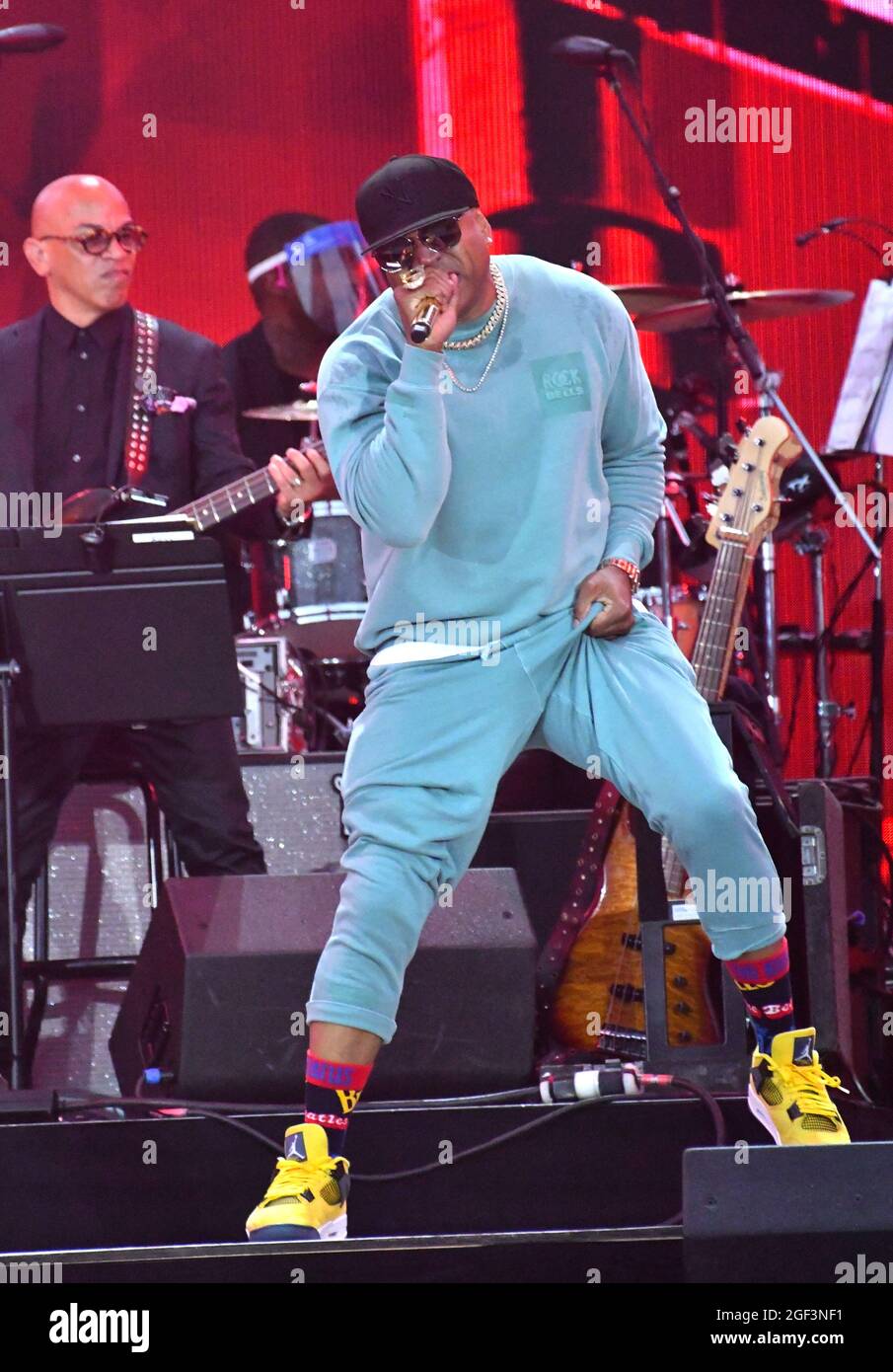 Ll cool j concert hi-res stock photography and images - Alamy