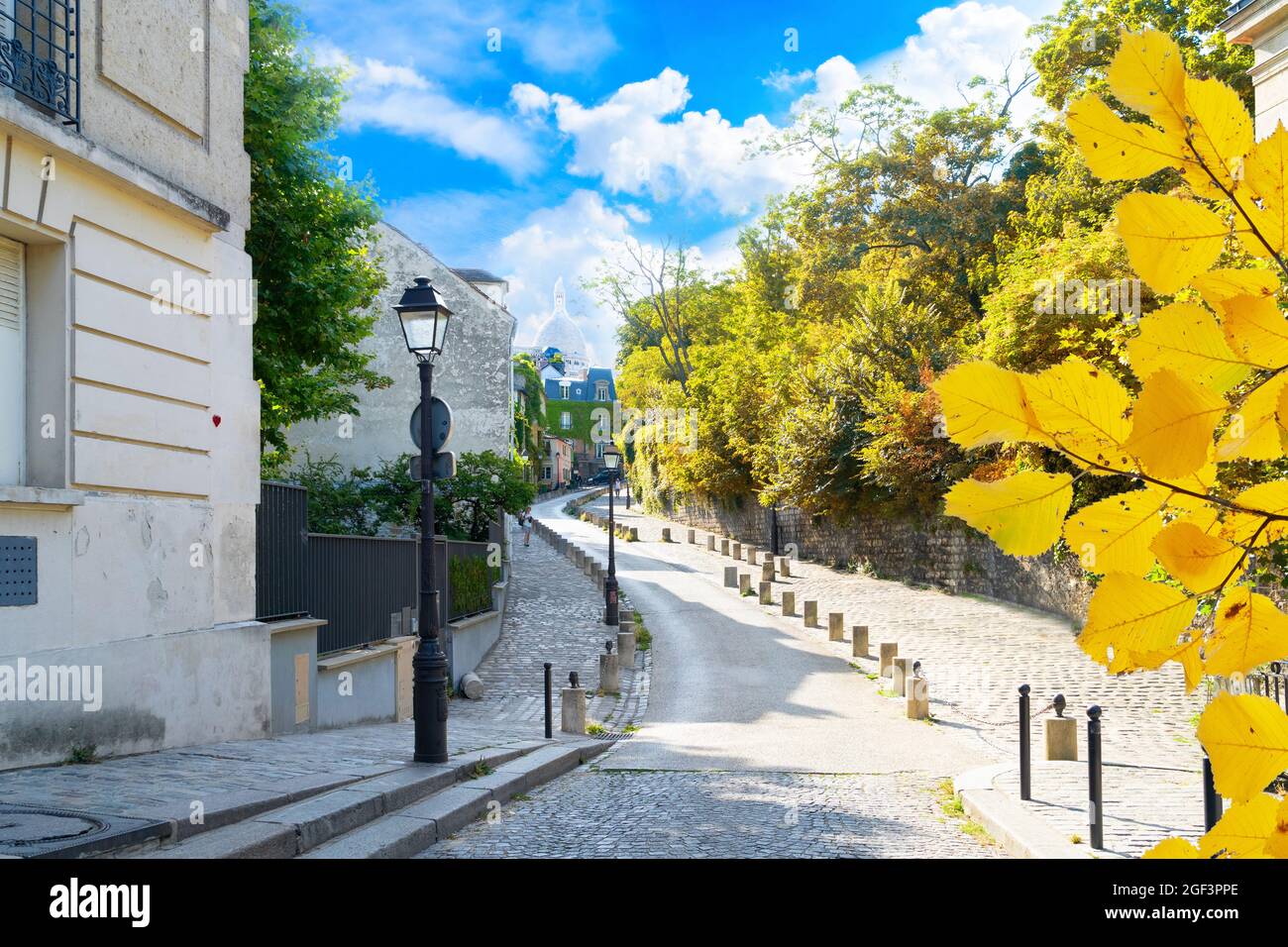 Mont matre hi-res stock photography and images - Alamy