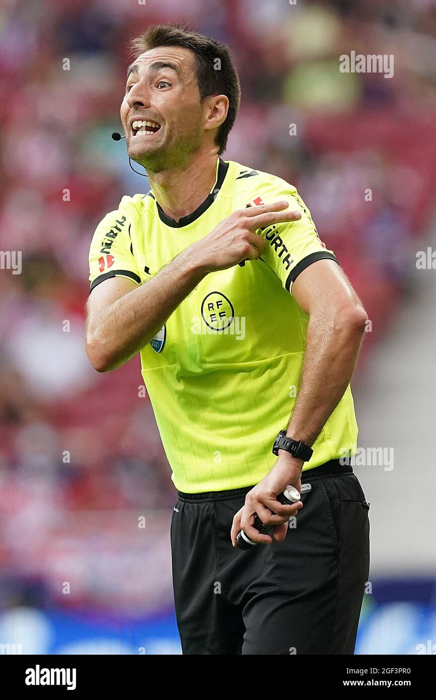 Spanish referee Ricardo de Burgos Bengoetxea during La Liga match ...