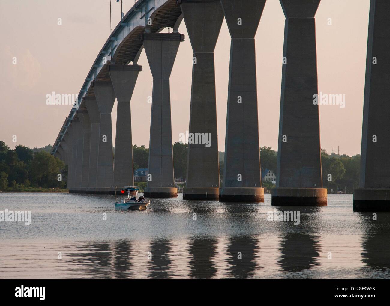 Small green bridge under big hi-res stock photography and images - Alamy