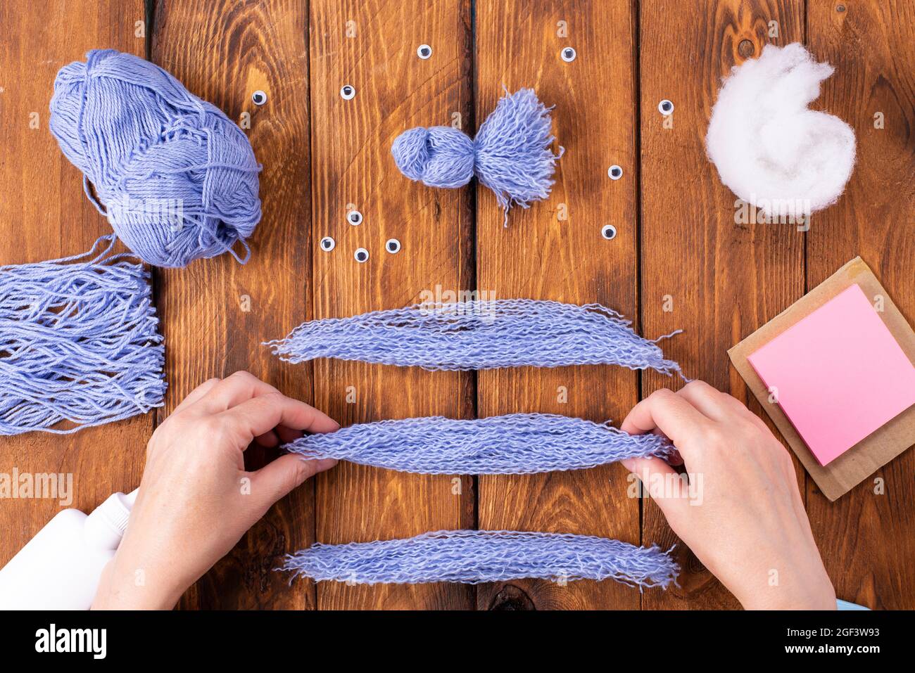 How to make a cute thread bird for decoration. Children's art project ...