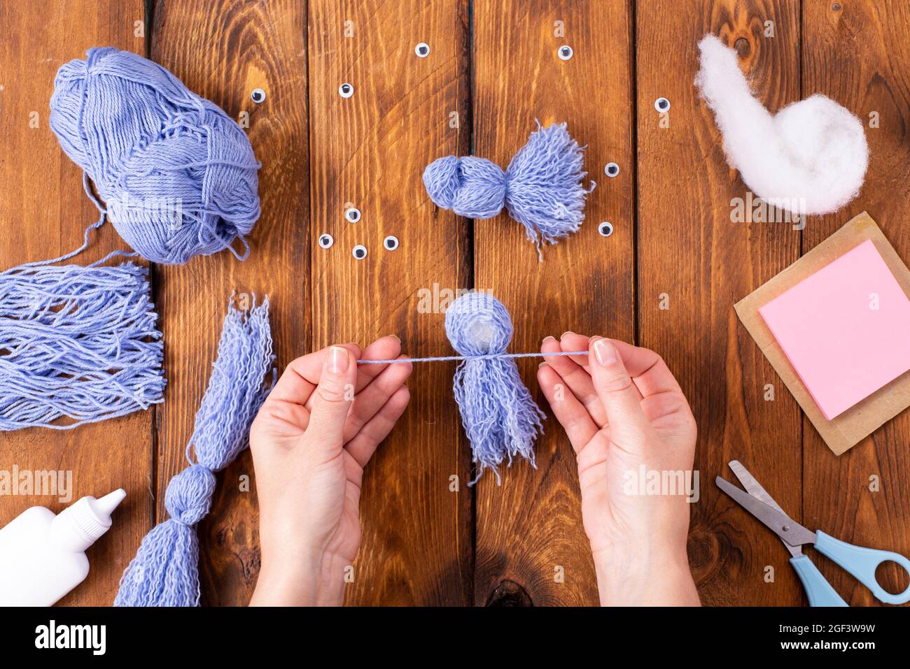 How to make a cute thread bird for decoration. Children's art project ...