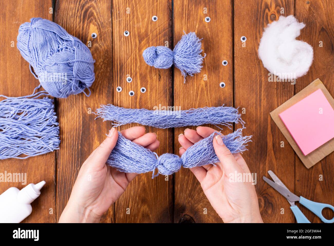How to make a cute thread bird for decoration. Children's art project ...