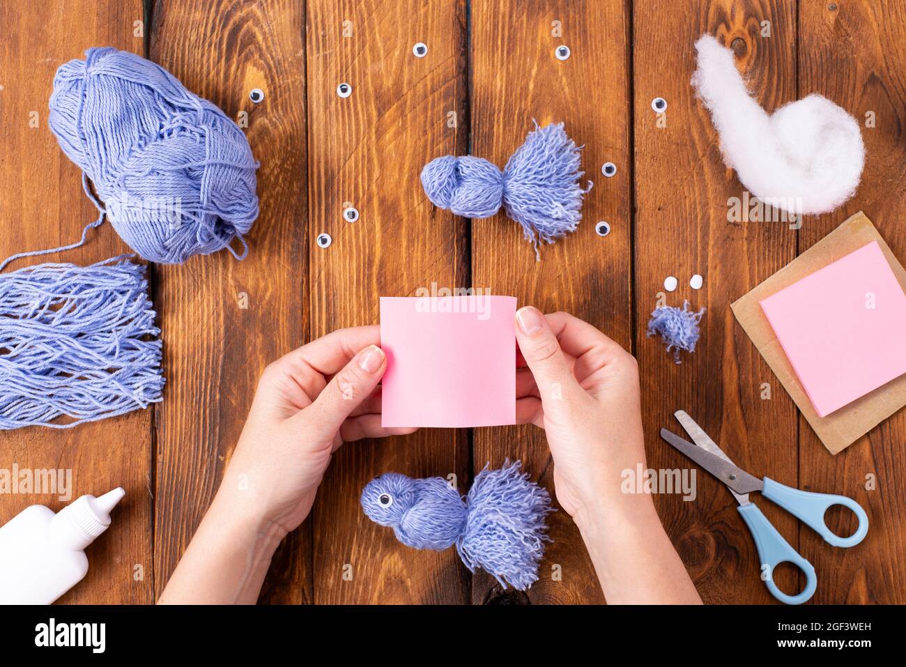 How to make a cute thread bird for decoration. Children's art project ...