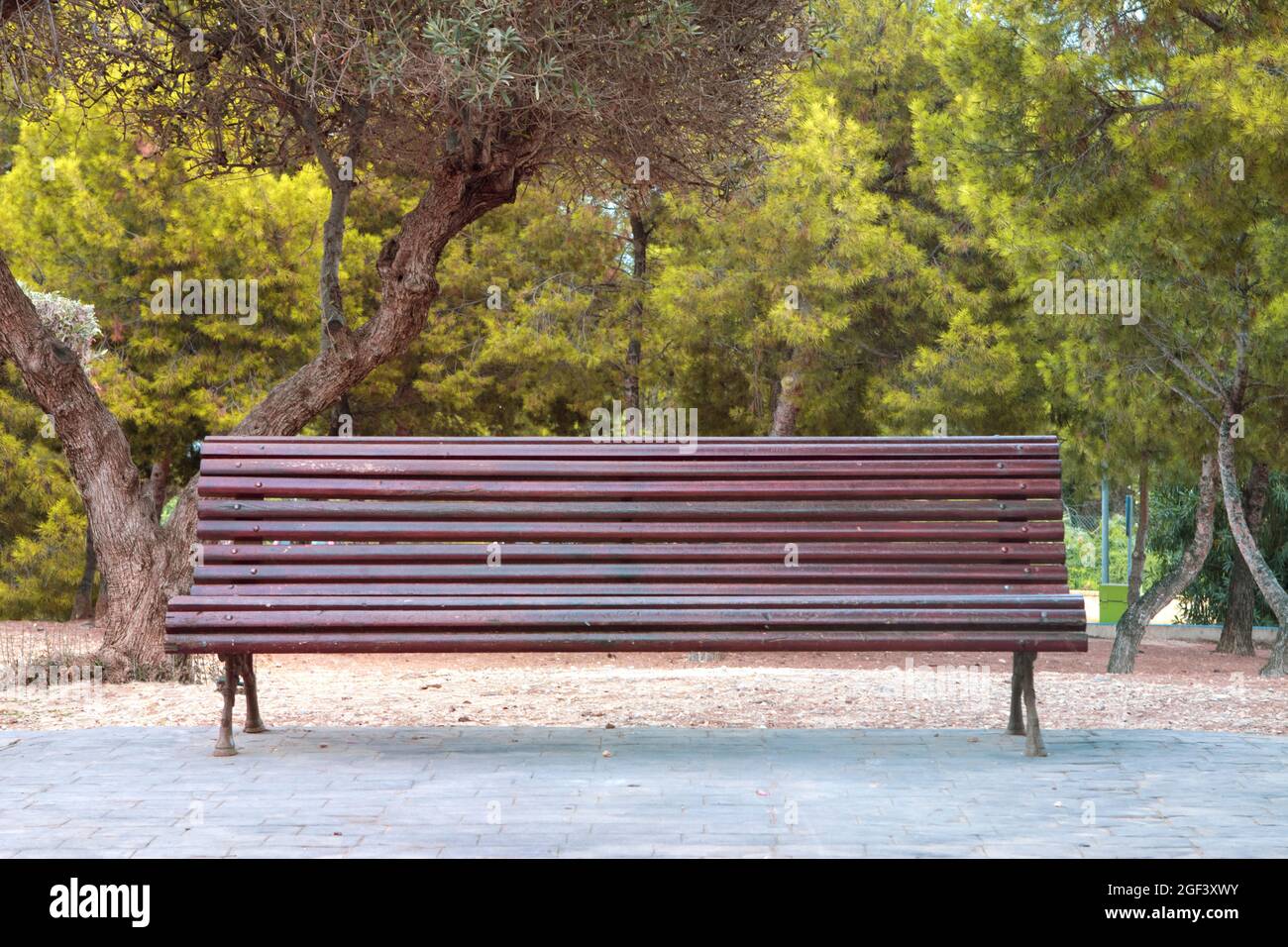 Bench wood rustic hi-res stock photography and images - Alamy