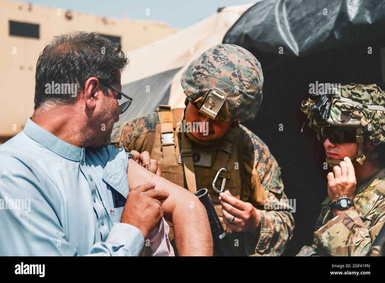 Us marine corps medic hi-res stock photography and images - Alamy