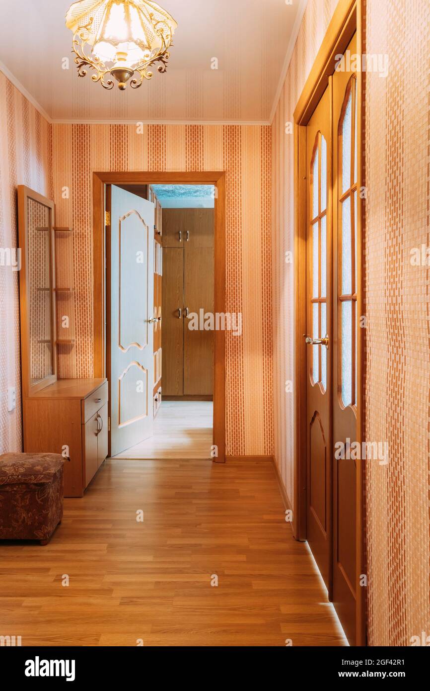 Typical russian house hi-res stock photography and images - Alamy