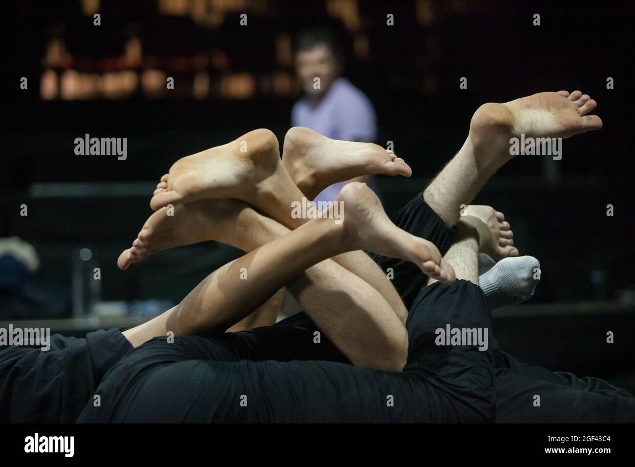 couple dancers move in contact improvisation performance Stock Photo ...