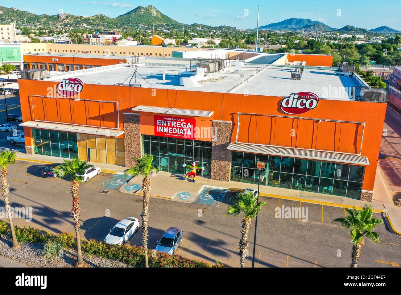 Economía del río hi-res stock photography and images - Alamy