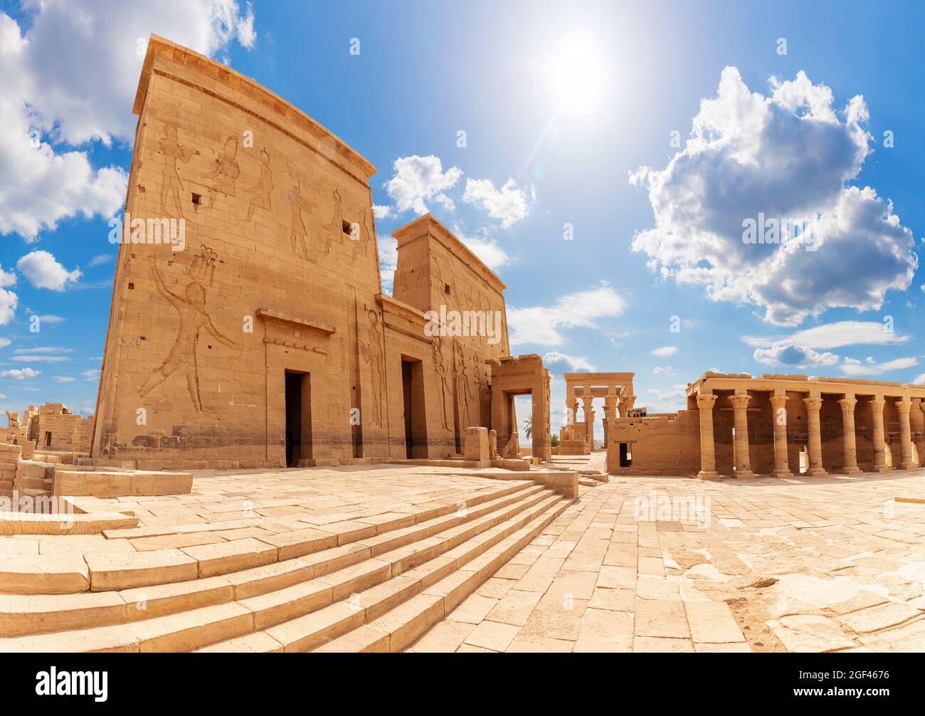 Isis temple ancient egypt hi-res stock photography and images - Alamy