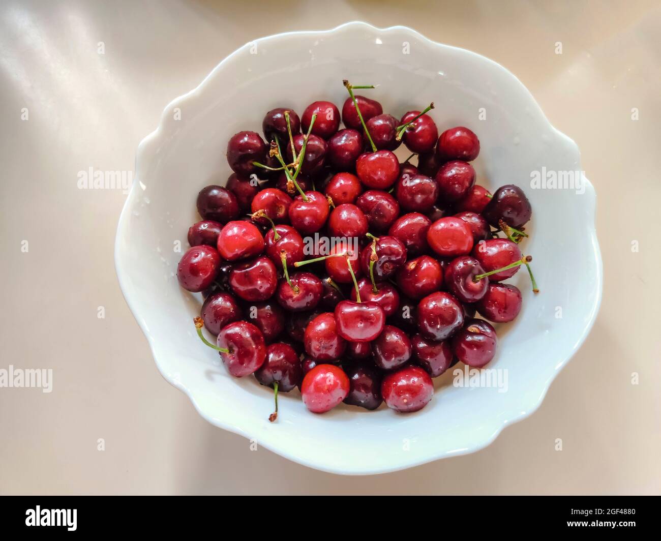 Fresh food bowl hi-res stock photography and images - Alamy