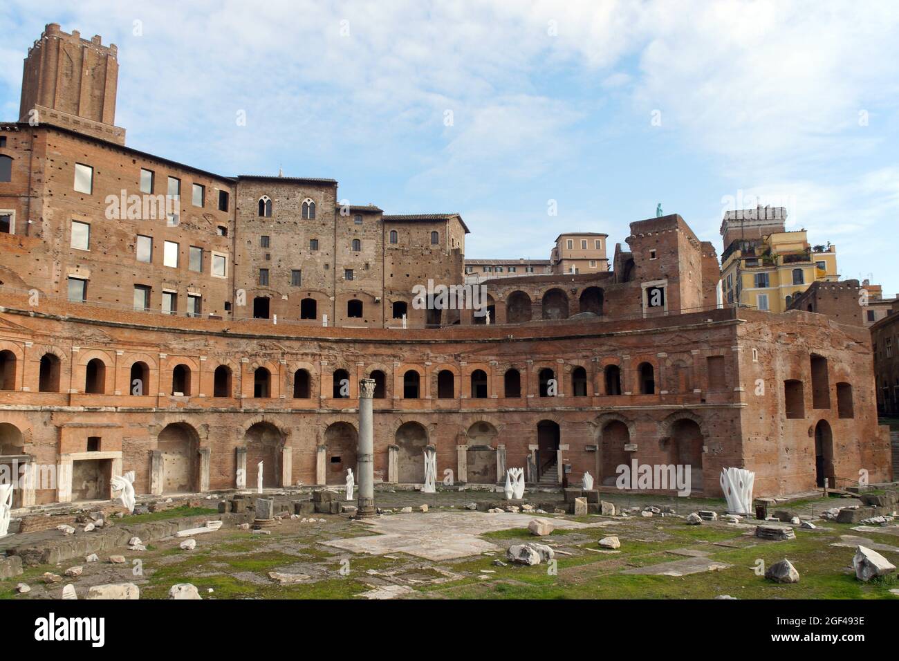Roman architecture market hi-res stock photography and images - Alamy