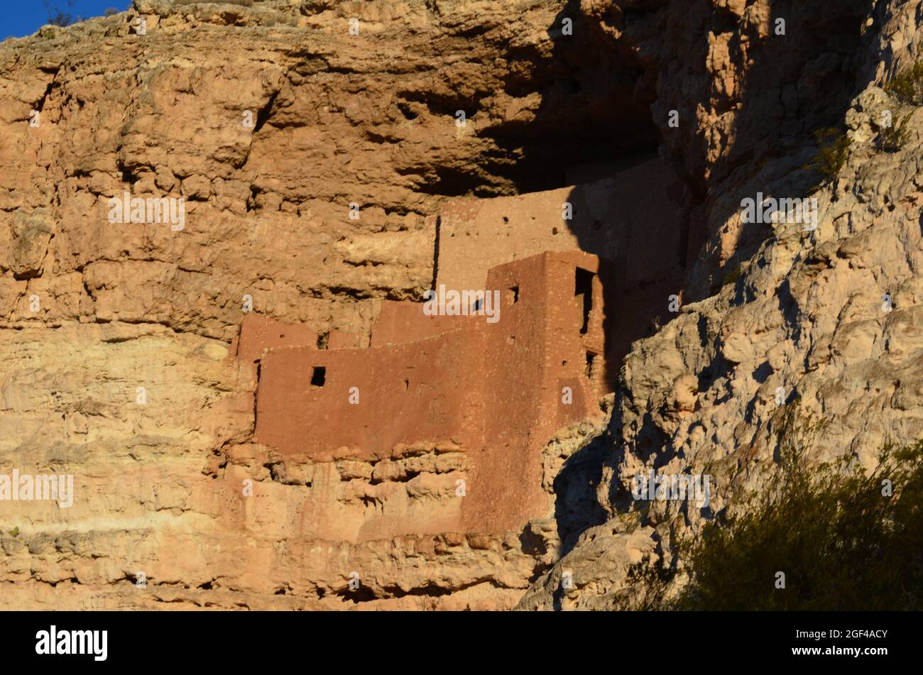 Amazing view of Montezuma's Castle the former homes of the Sinagua ...