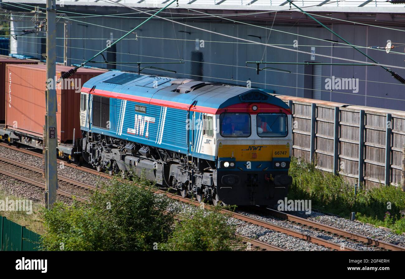 GB Railfreight Class 66 - 66747 "Made in Sheffield" in Newell & Wright ...