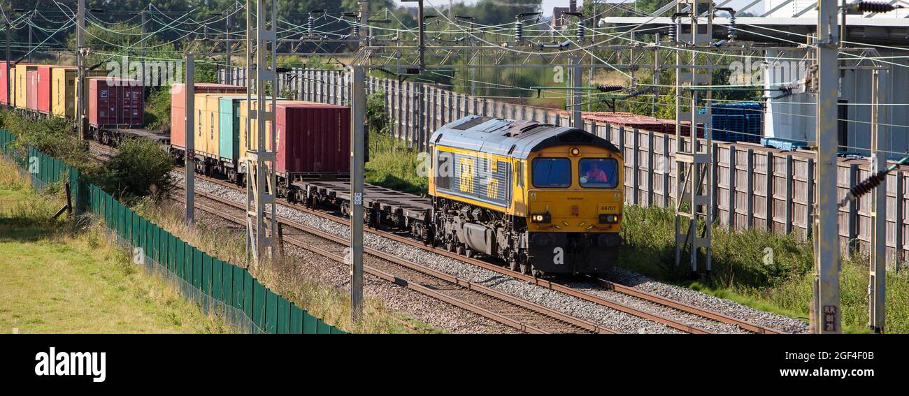 Class 66 66707 hi-res stock photography and images - Alamy